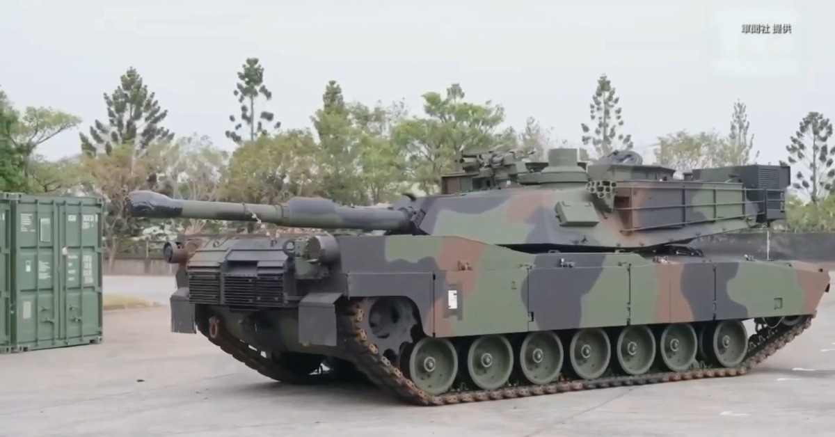 「M1A2T」現蹤！ Google衛星空拍曝「戰車群」在陸軍裝指部｜東森新聞